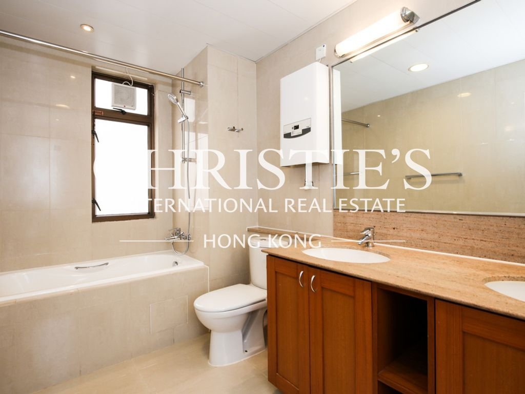 Bamboo Grove Block 82 En Hong Kong, Hong Kong En Venta (16490075)