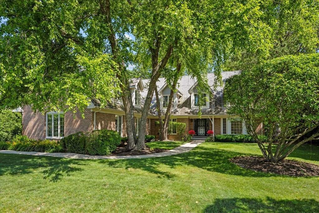 Élégant Domaine De Style Cape Cod Dans Shields Township, Illinois ...