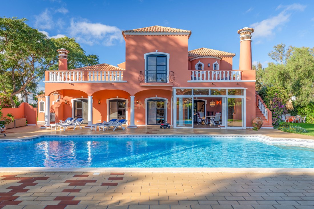 3 Bedroom Villa In The Penina, Alvor In Alvor, Algarve, Portugal For ...