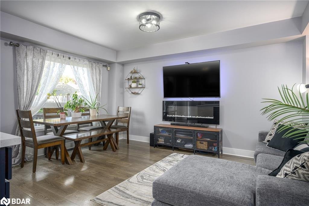 Résidence Essa Dans Angus, Ontario, Canada à Vendre (16493034)