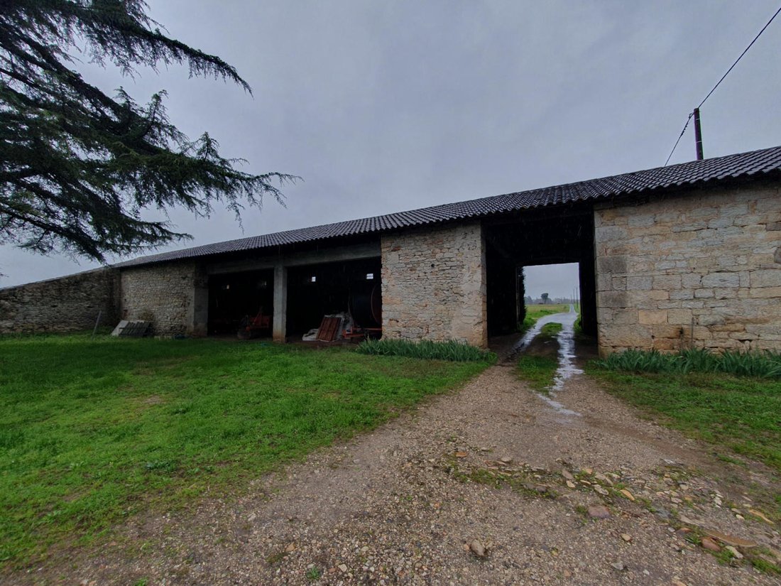 Lot Valley West Isolated Countryside Former Farm In Cajarc, Occitanie ...