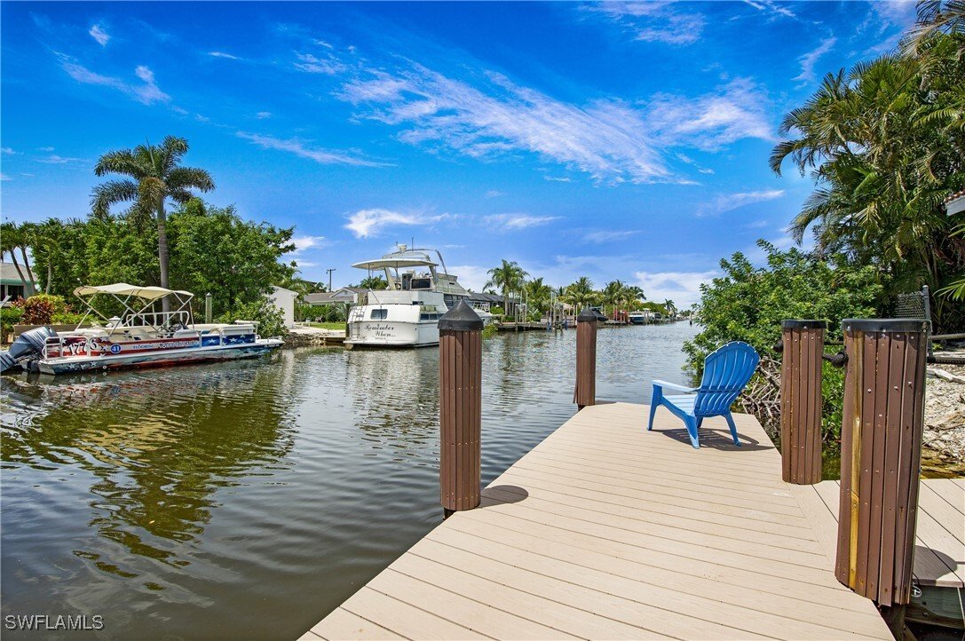 Single Family Residence In Naples In Naples, Florida, United States For ...