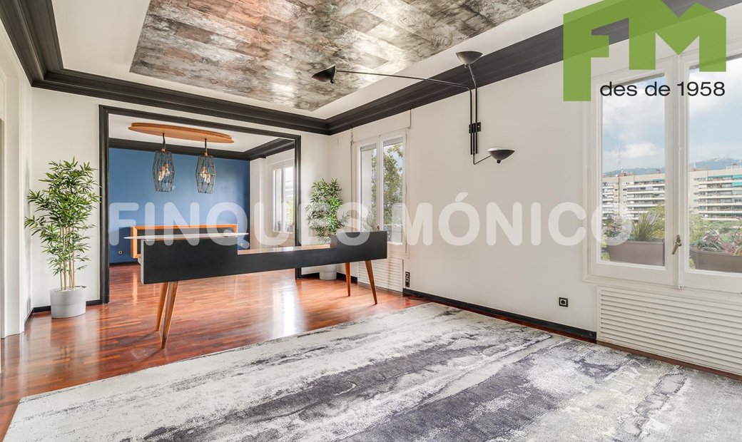 Barcelona Flat In Les Corts, Barcelona, Spain For Sale (16496933)