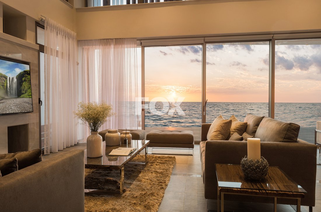 Six Bedroom Beachfront Corner Villa, Seaside Villa In Chloraka, Paphos ...