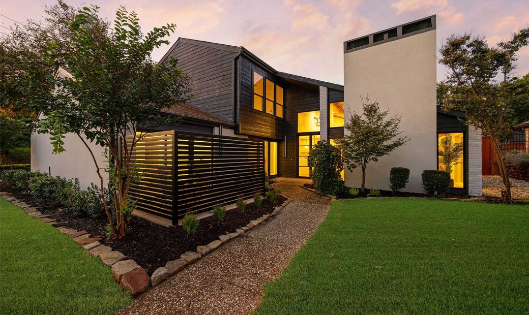 Masterfully Designed Home With Iconic In Dallas, Texas, United States ...