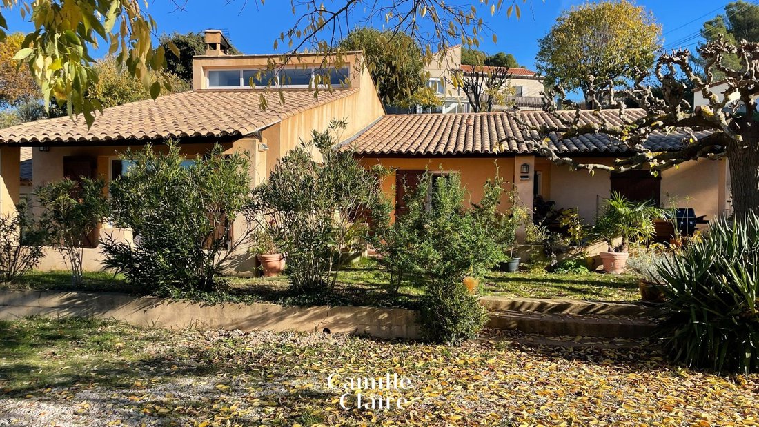 Exclusive Sale: Single Story House In Mimet, Provence Alpes Côte D'azur ...