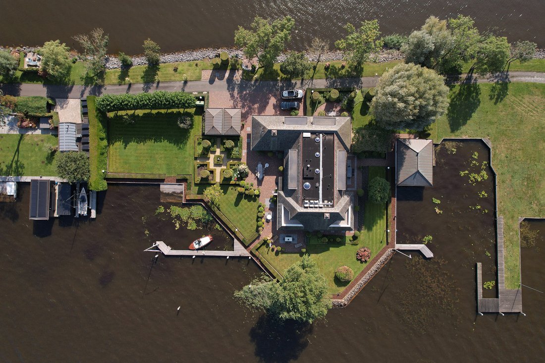 Exclusive Estate With Unique Double In Loosdrecht, North Holland ...
