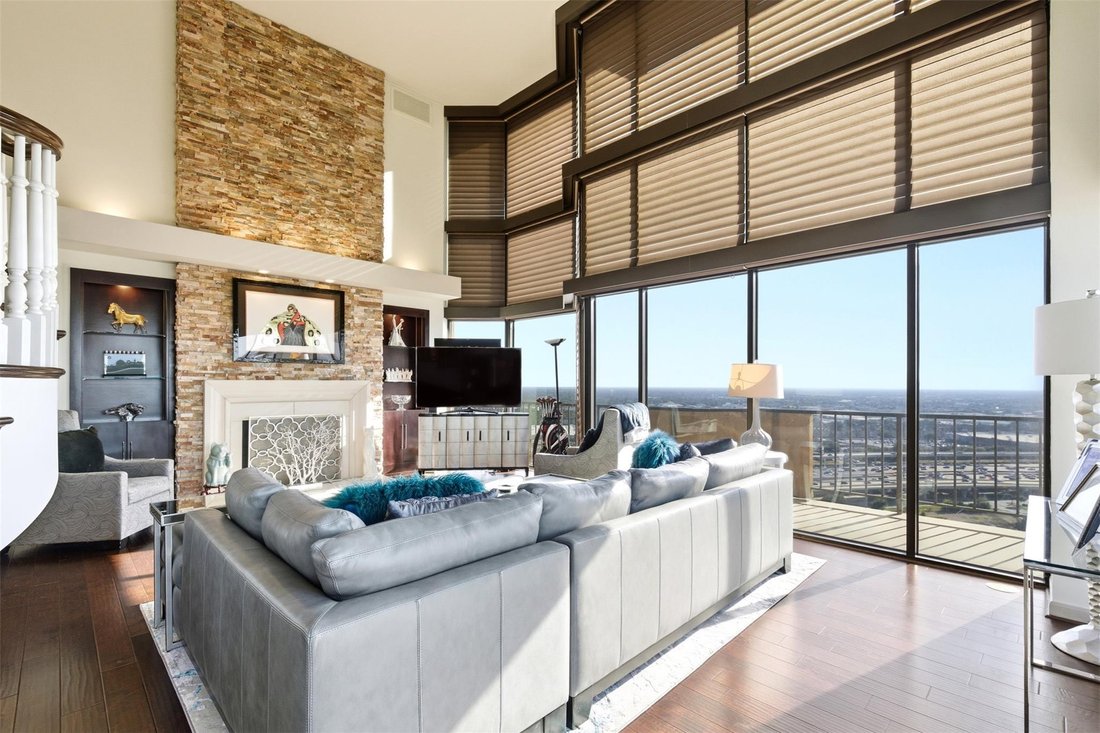 Condominium In Houston In Houston, Tx, United States For Sale (16510544)
