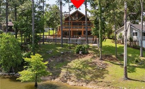 Luxury homes with tennis court for sale in Jasper, Texas | JamesEdition