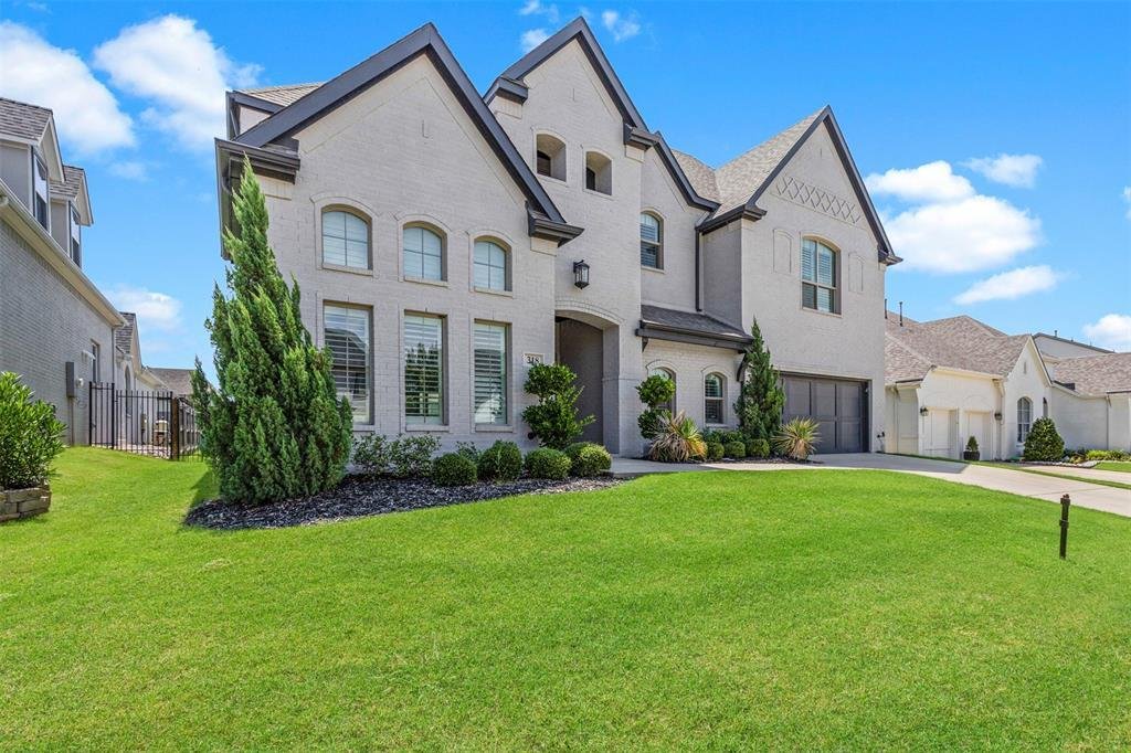 Single Family Residence In Aledo In Aledo, Texas, United States For ...