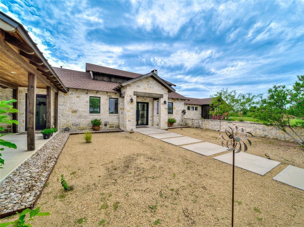 Single Family Residence In Sanger In Sanger, Texas, United States For ...