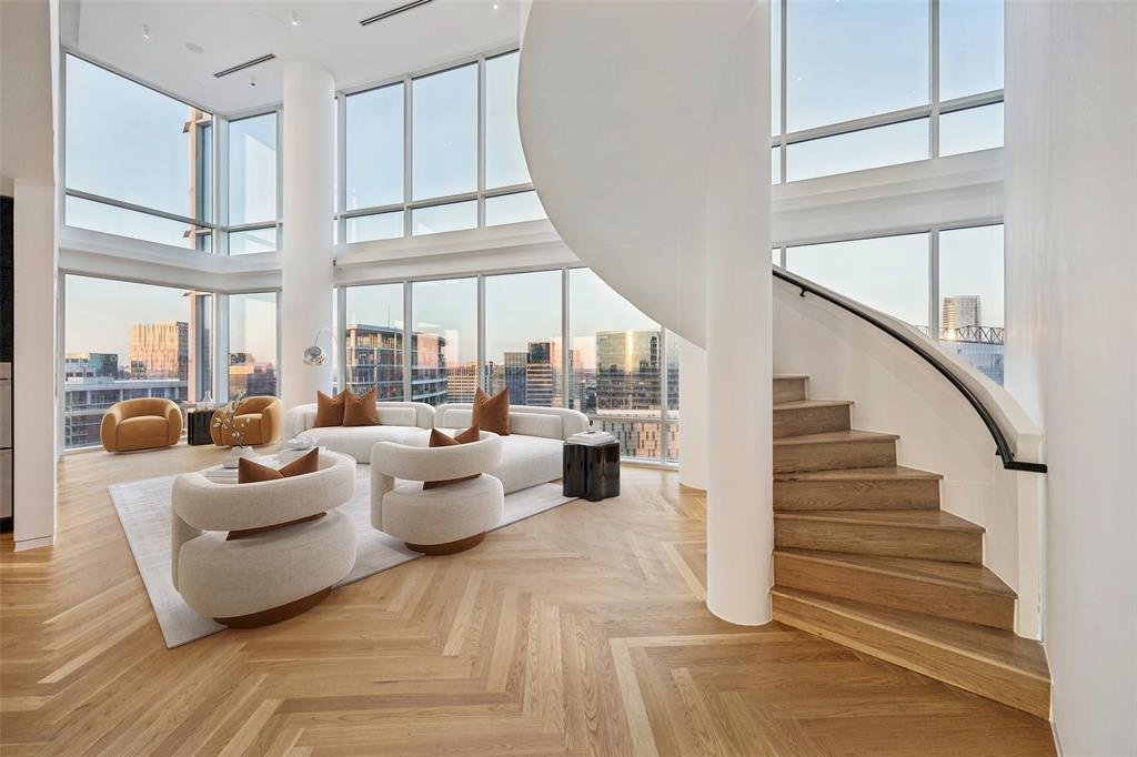 Condominium In Dallas In Dallas, Texas, United States For Sale (16515043)
