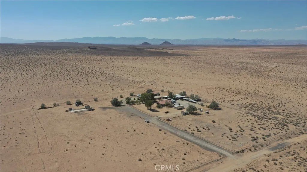 Single Family Residence In North En North Edwards, California, Estados ...