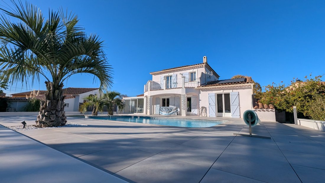 Gonfaron Villa In Gonfaron, Provence Alpes Côte D'azur, France For Sale ...