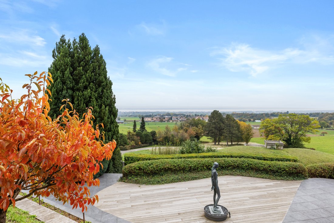Exceptional Property With Indoor Pool And View Of In Givrins, Vaud ...