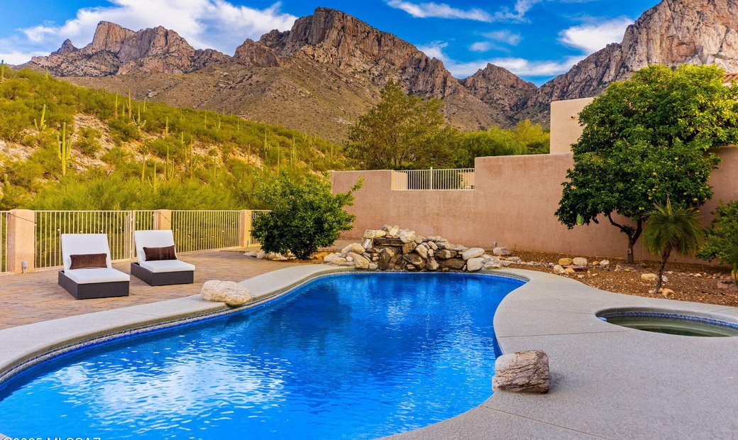 Contemporary Oro Valley Gem With En Oro Valley, Arizona, Estados Unidos ...