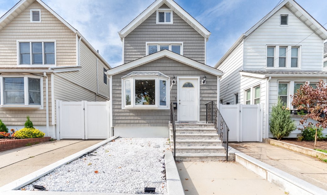 "Fully Renovated Parkside Home" En Nueva York, Nueva York, Estados ...
