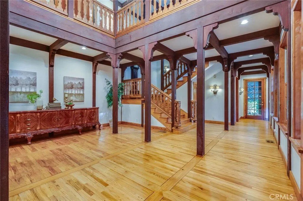 Single Family Residence In In La Cañada Flintridge, California, United ...