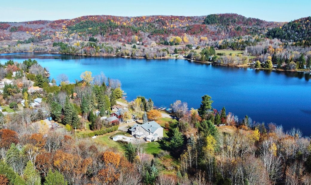 Val Des Monts, Outaouais Dans Val Des Monts, Québec, Canada à Vendre ...