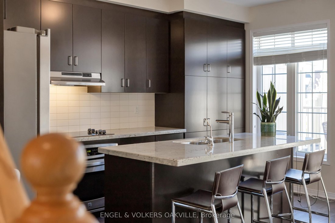 Wohnhaus Halton Hills In Halton Hills, Ontario, Kanada Zu Verkaufen ...