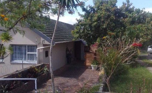 Luxury houses for sale in Nahoon Valley Park, East London, Eastern Cape ...