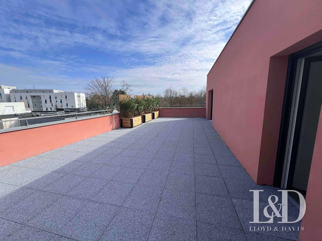 Nantes Apartment In Nantes, Pays De La Loire, France For Sale (16549550)