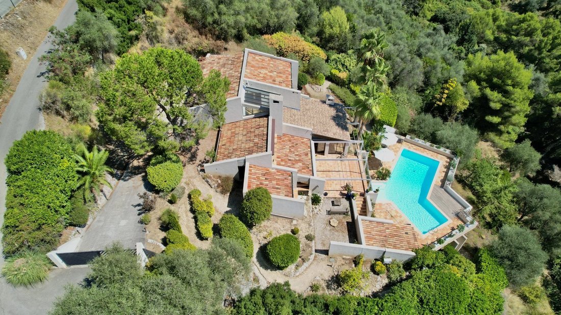 4 Bedrooms Single Family Detached In Nice, Provence Alpes Côte D'azur ...