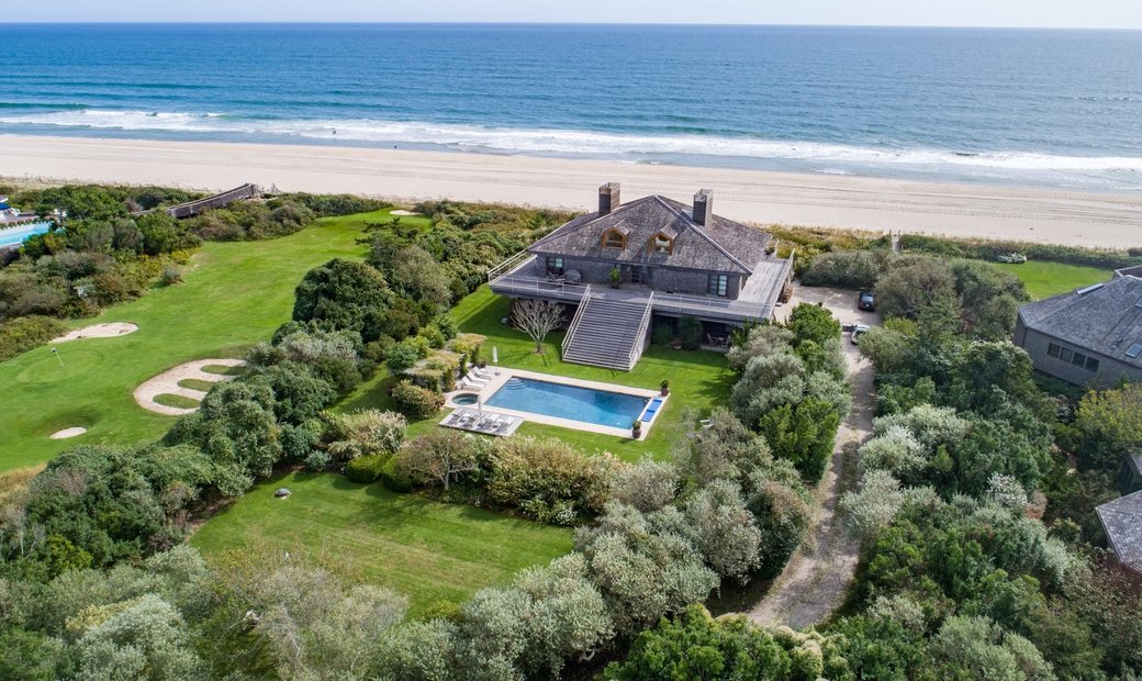 Oceanfront Home In The Hamptons In Sagaponack, New York, Vereinigte ...