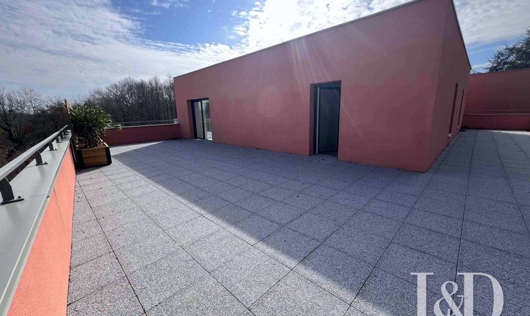 Nantes Apartment In Nantes, Pays De La Loire, France For Sale (16549550)