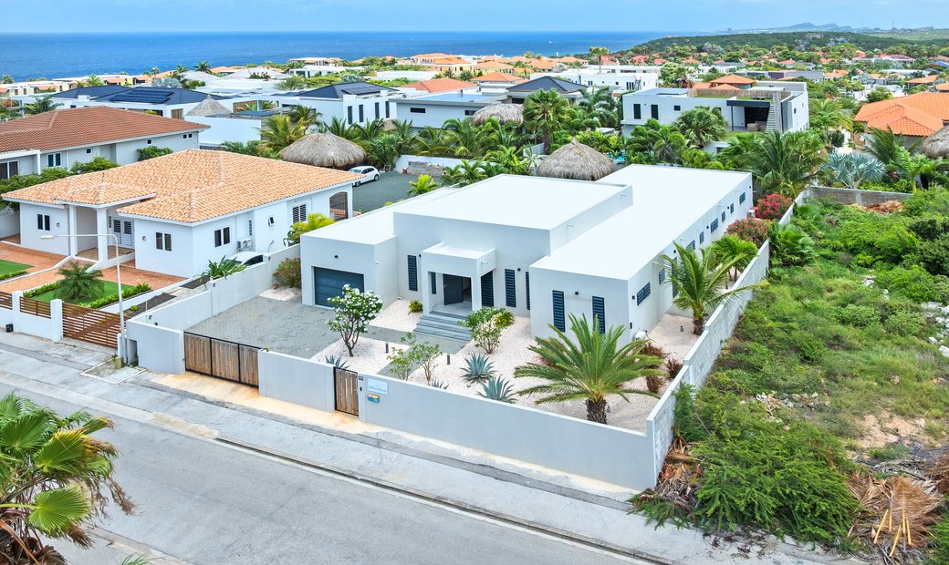 Contemporary One Level Villa In Vista Royal – A In Jan Thiel, Curaçao ...