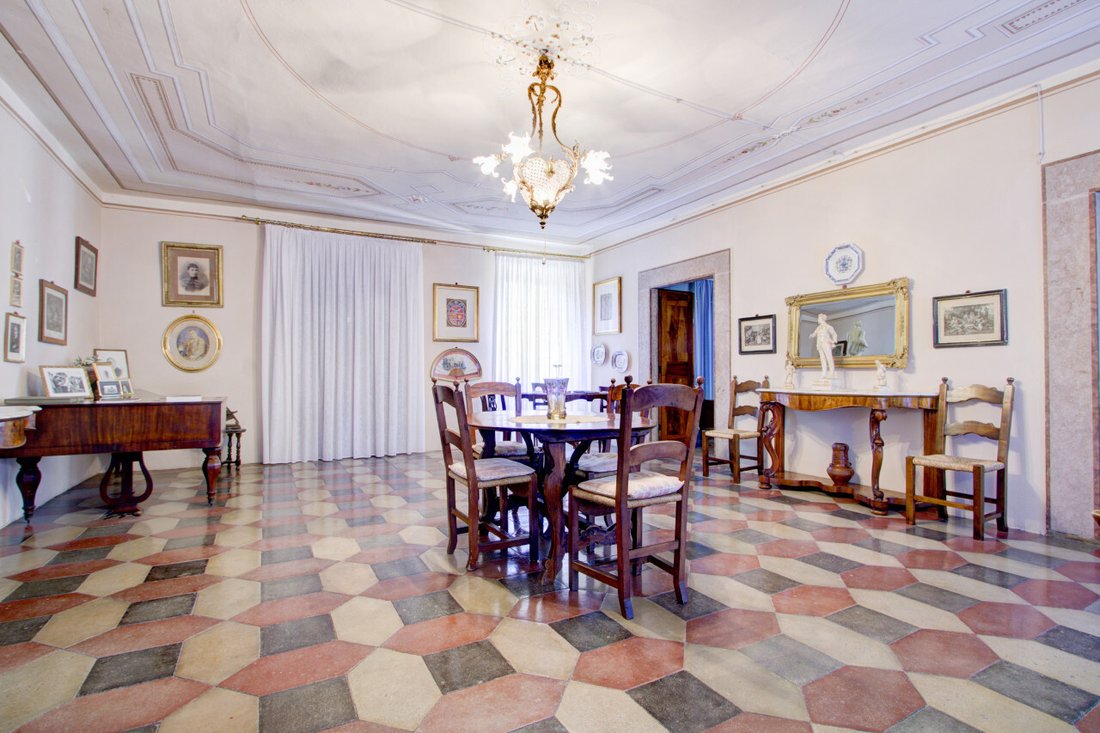 Dimora Di Prestigio Con Parco Privato In Lasino, Trentino South Tyrol ...