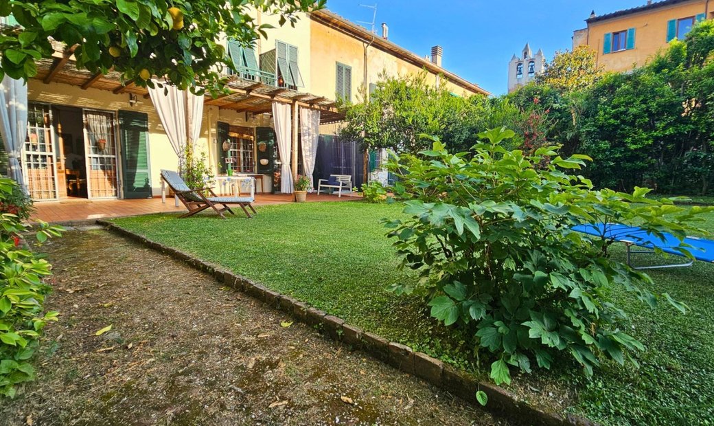 Casa Singola In Vendita A Pisa, Centro Storico In Pisa, Italy For Sale ...