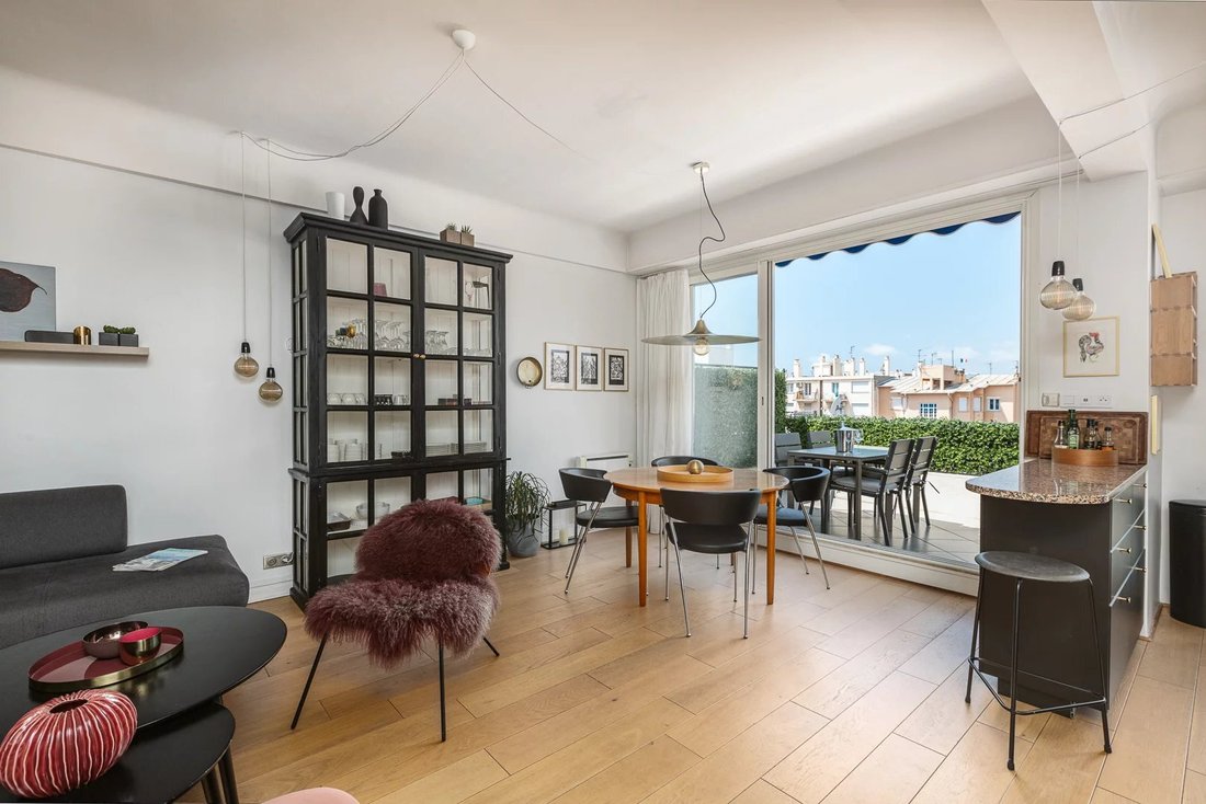 Nice Apartment In Nice, Provence Alpes Côte D'azur, France For Sale ...