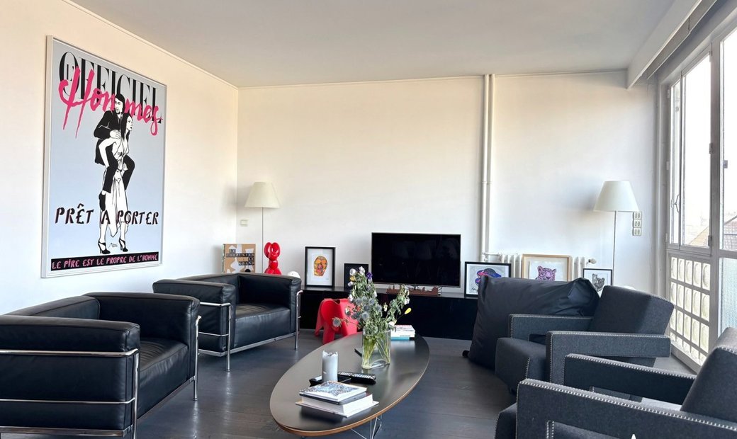 Architectural Gem In The Molitor Building In Paris, île De France ...