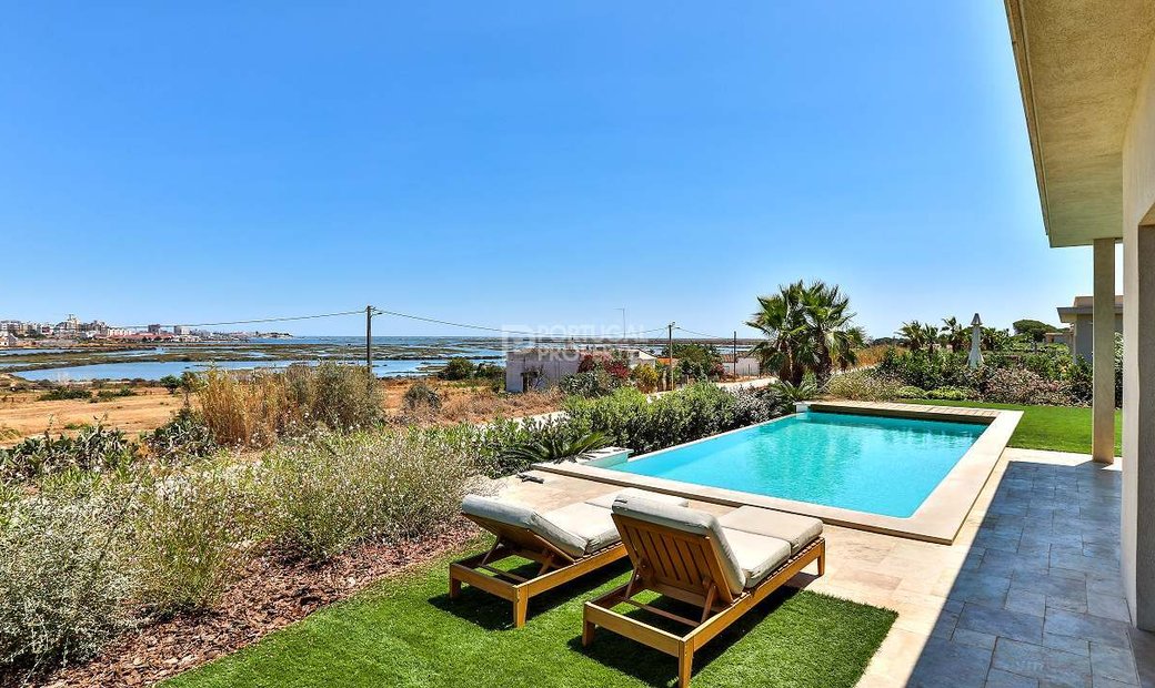 Maison Faro Dans Faro (Se Et Sao Pedro), Algarve, Portugal à Vendre ...
