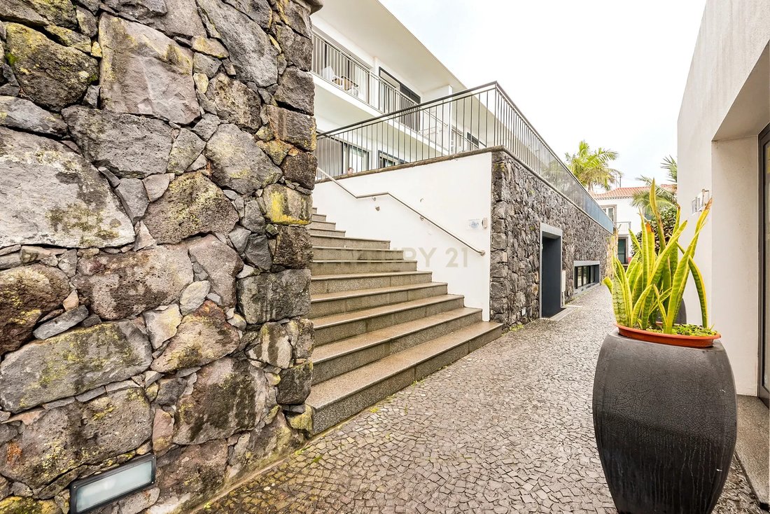 Tourism Development In Madeira En Distrito De Ponta Delgada, Madeira ...
