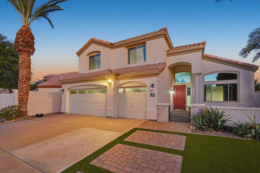 Gilbert In Gilbert, Arizona, United States For Sale (16534788)