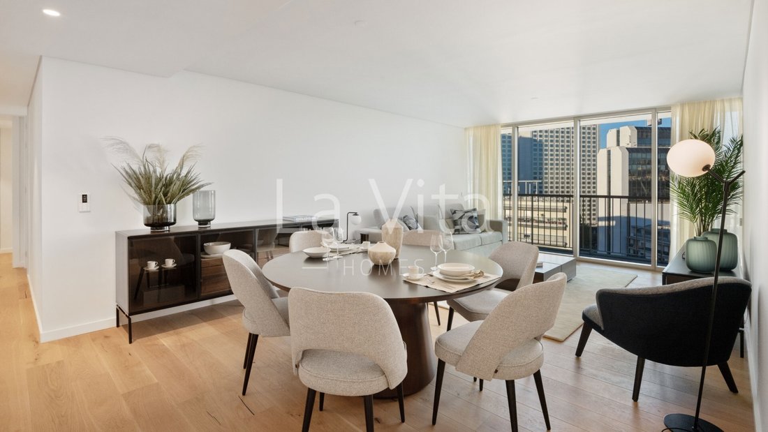 Apartment Infinity Tower Lisbon Mit 2 In Campolide, Lissabon, Portugal ...