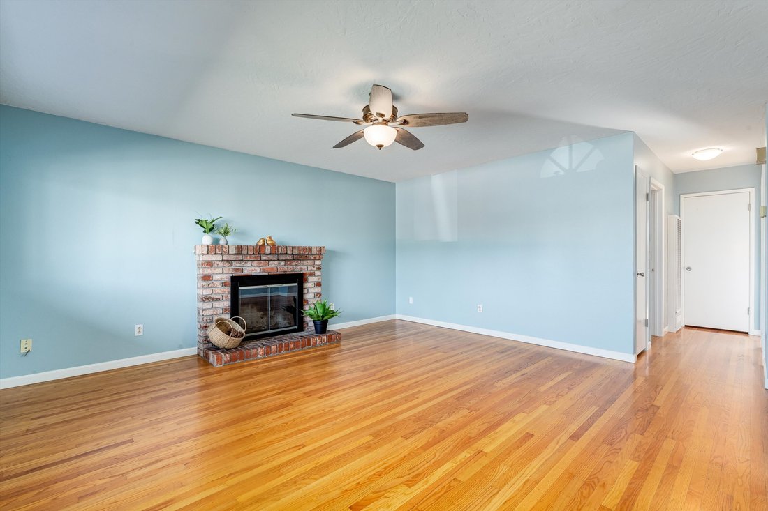 730 Hewett Street In Santa Rosa, California, United States For Sale ...