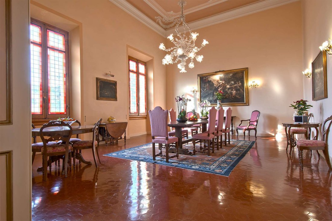 Florence Piazza Massimo D'azeglio: Prestigious In Florence, Tuscany ...
