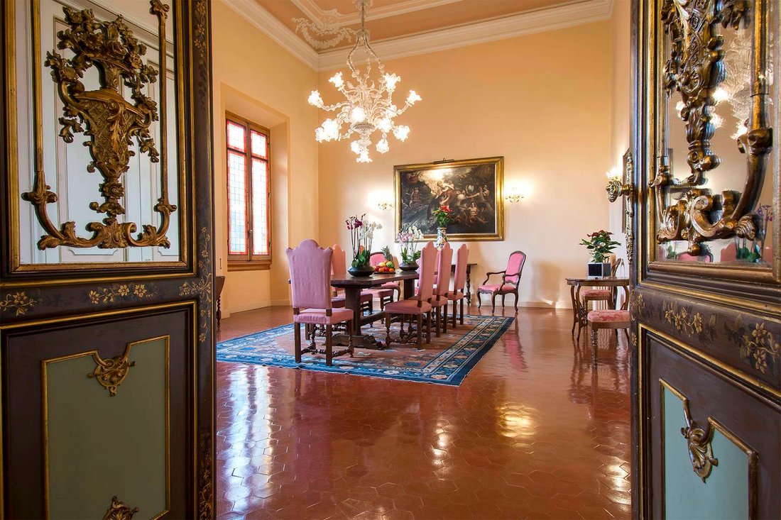Florence Piazza Massimo D'azeglio: Prestigious In Florence, Tuscany ...