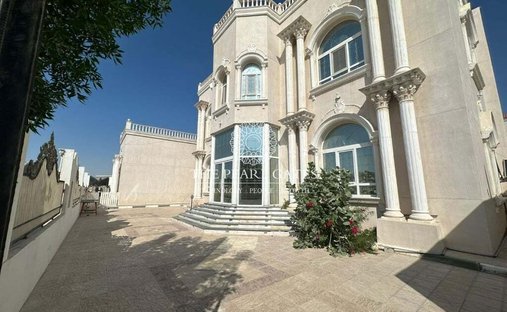 Luxury homes with garden for sale in Ain Khaled, Doha, Al Rayyan ...