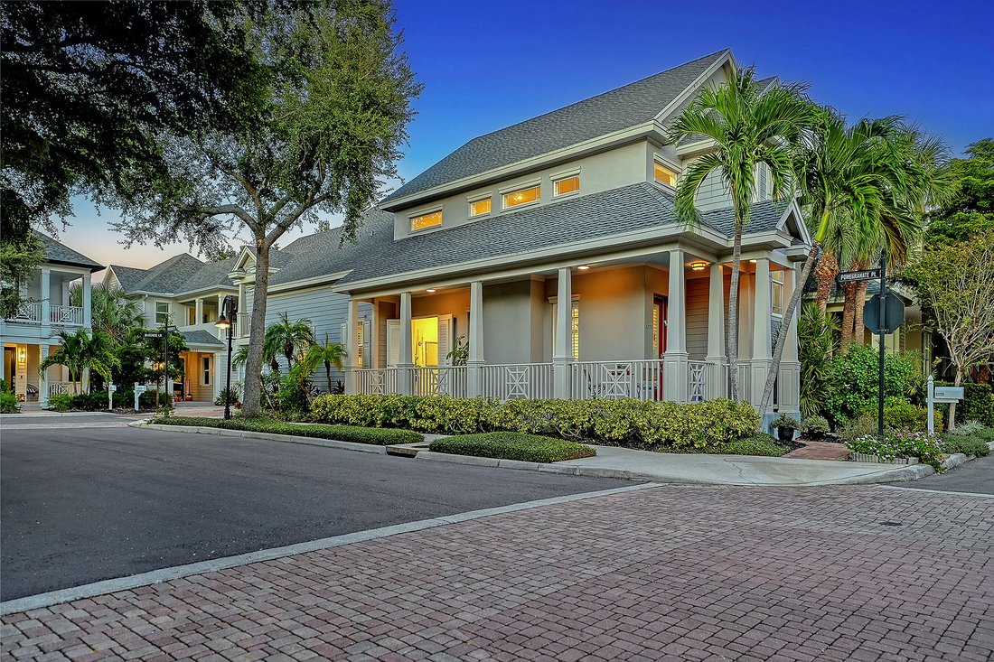 Granada Park In Sarasota, Florida, United States For Sale (16568406)