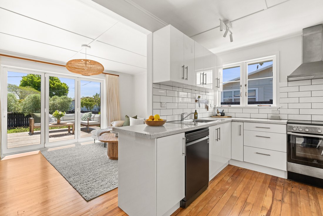 12 Nimon Street, Havelock North In Havelock North, Hawke's Bay, New ...