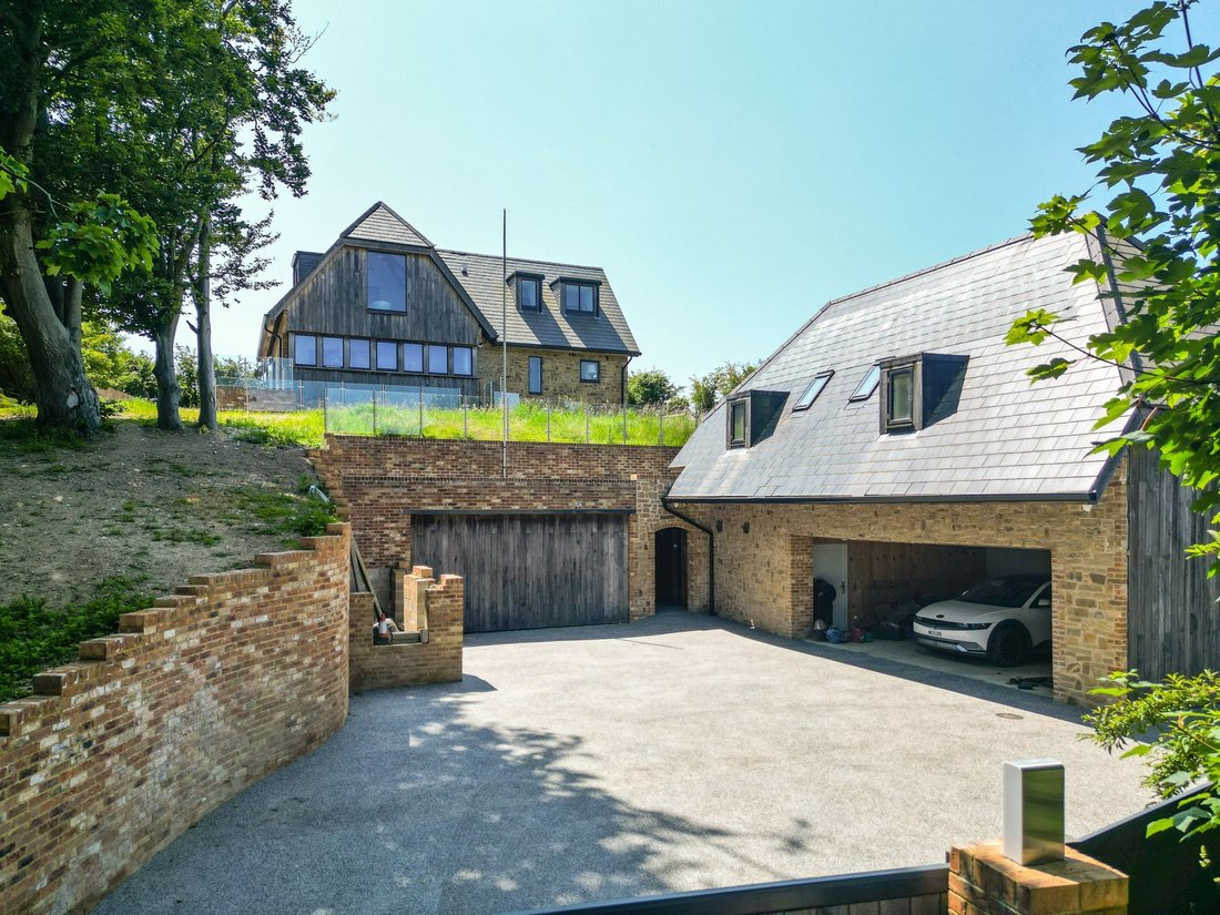 5 Bedroom Detached House For Sale In In Steyning, England, United ...