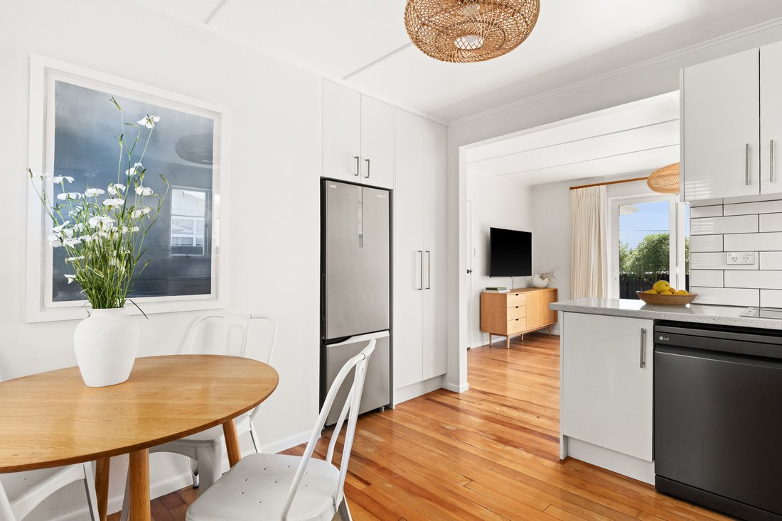 12 Nimon Street, Havelock North In Havelock North, Hawke's Bay, New ...