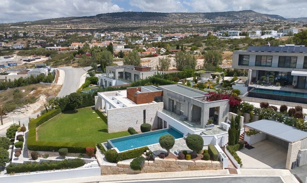 For Sale : Detached Villa Paphos, Pegia En Peyia, Distrito De Pafos ...