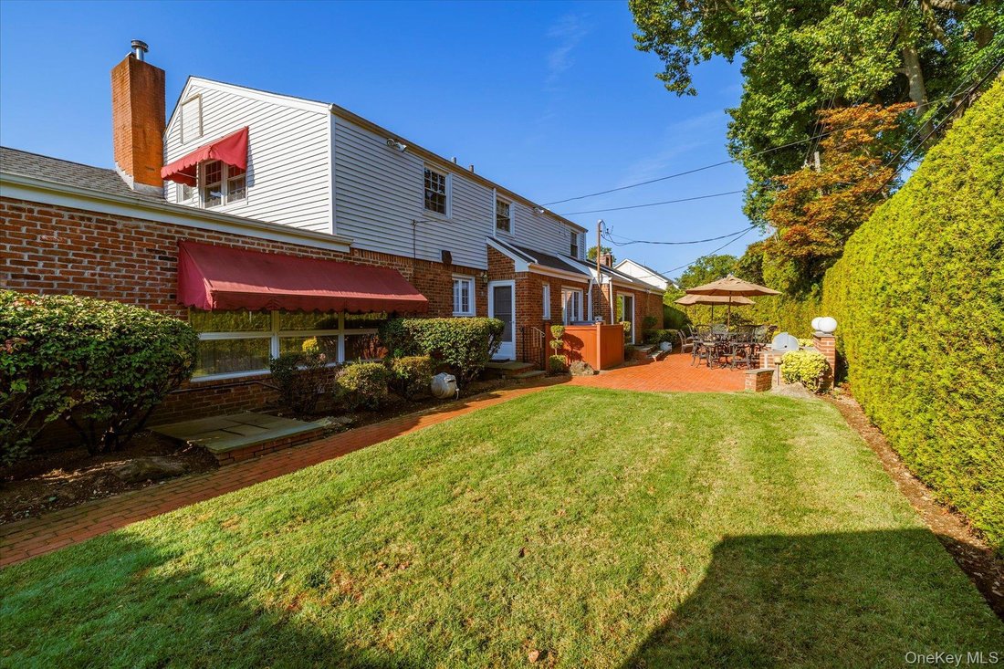 25 Atkinson Road, In Rockville Centre, New York, Vereinigte Staaten Zu ...