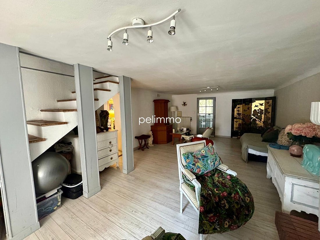 Townhouse With Garden And In Pélissanne, Provence Alpes Côte D'azur ...