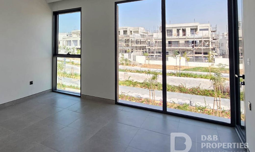 Freier Blick | Villa Mit 4 In Dubai, Dubai, Vereinigte Arabische ...